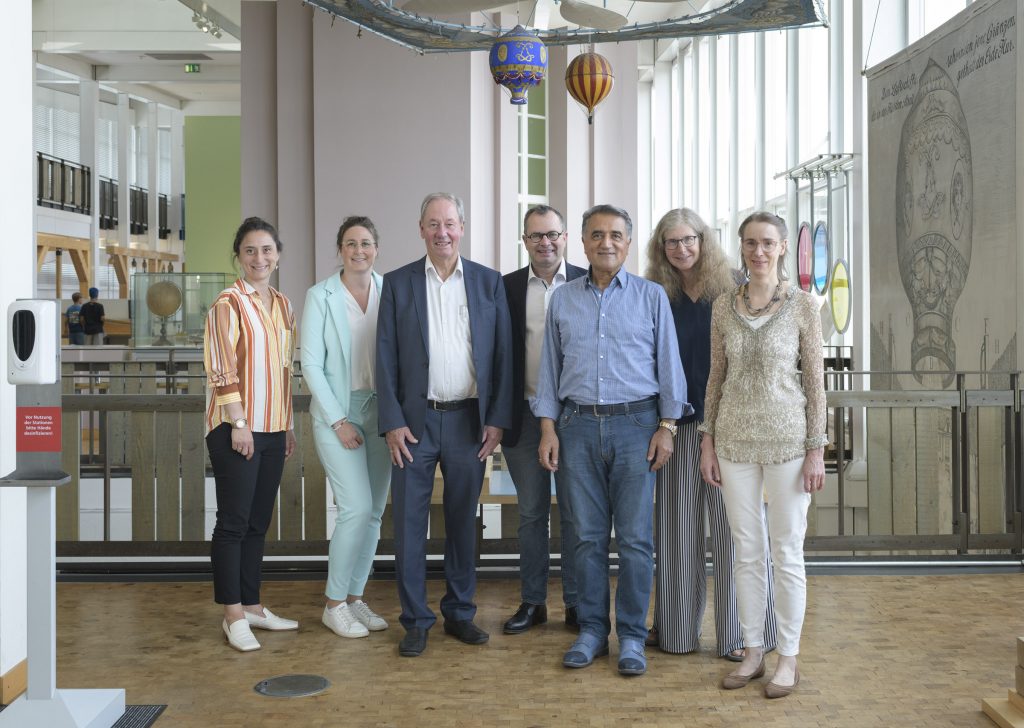 PRESSE ÜBER UNS: Gemeinsamer Einsatz für duale Bildung - DTI und ...